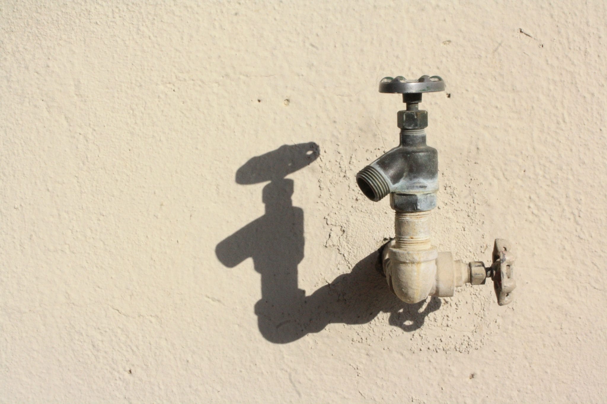 How to Child Proof Your Outdoor Water Spigot and Hose • My Mom's a Nerd